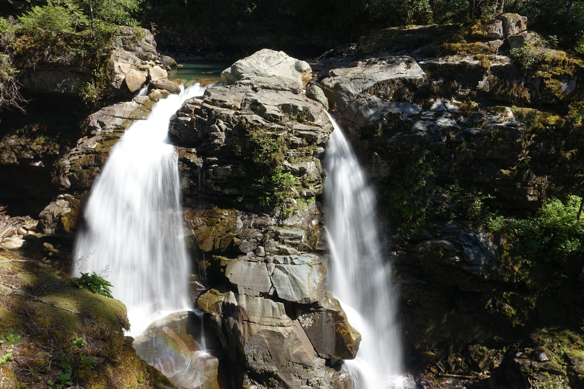 Day Hiking near Glacier, Washington, and Mount Baker | Shoulder Season